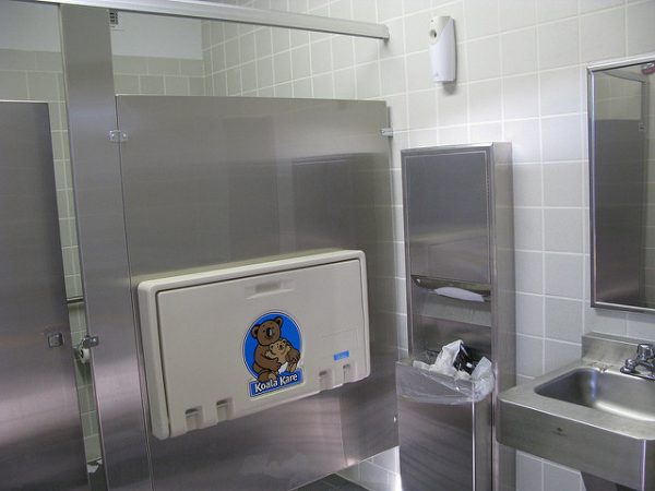 Should Rail Stations Have Restrooms? – Seattle Transit Blog